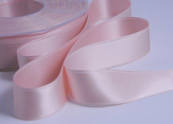 Nastro raso 25 mm rosa confetto per decorazioni torte